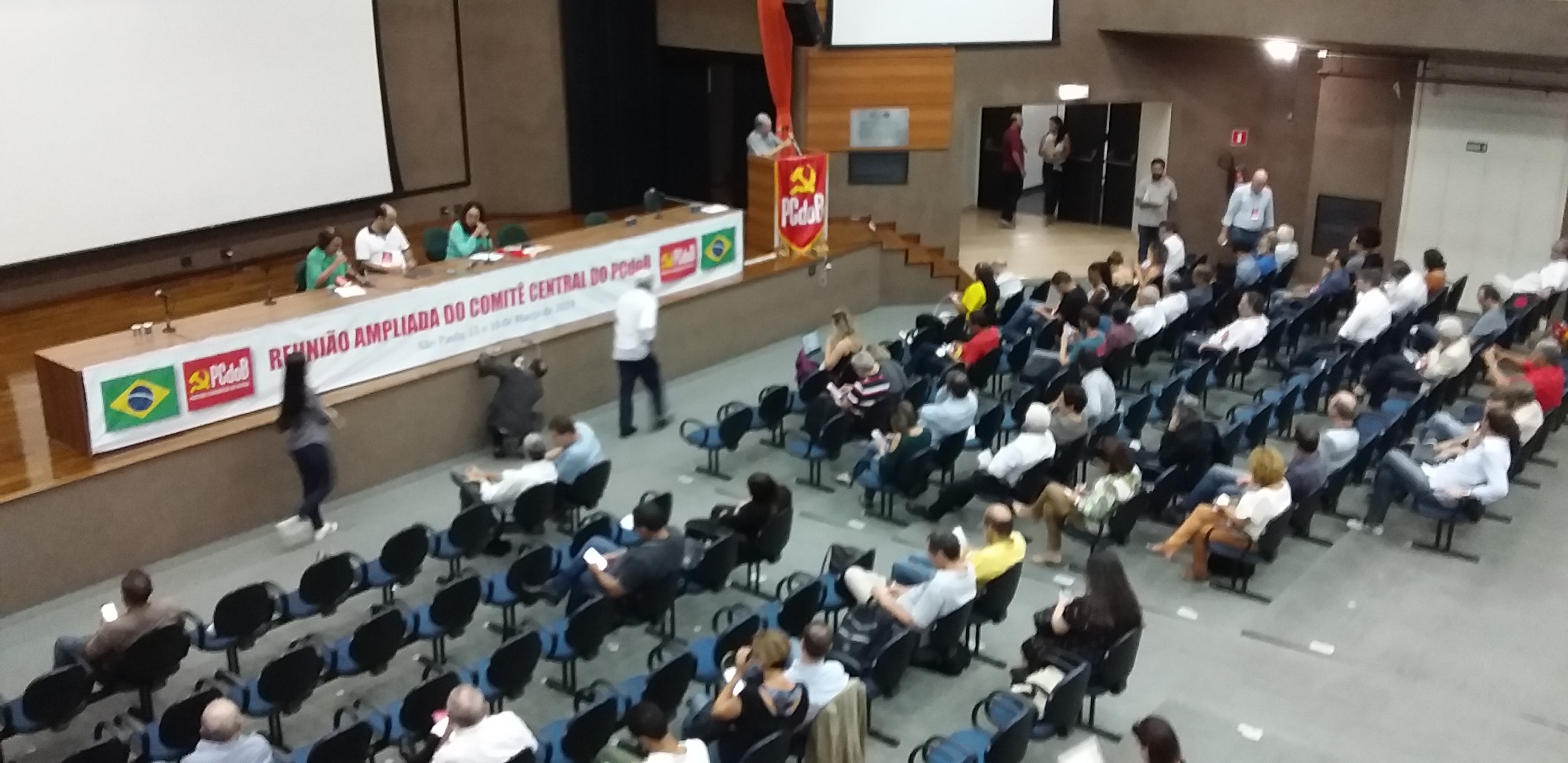 Novo Ciclo De Lutas Em Defesa Da Democracia Do Brasil E Do Povo Pcdob