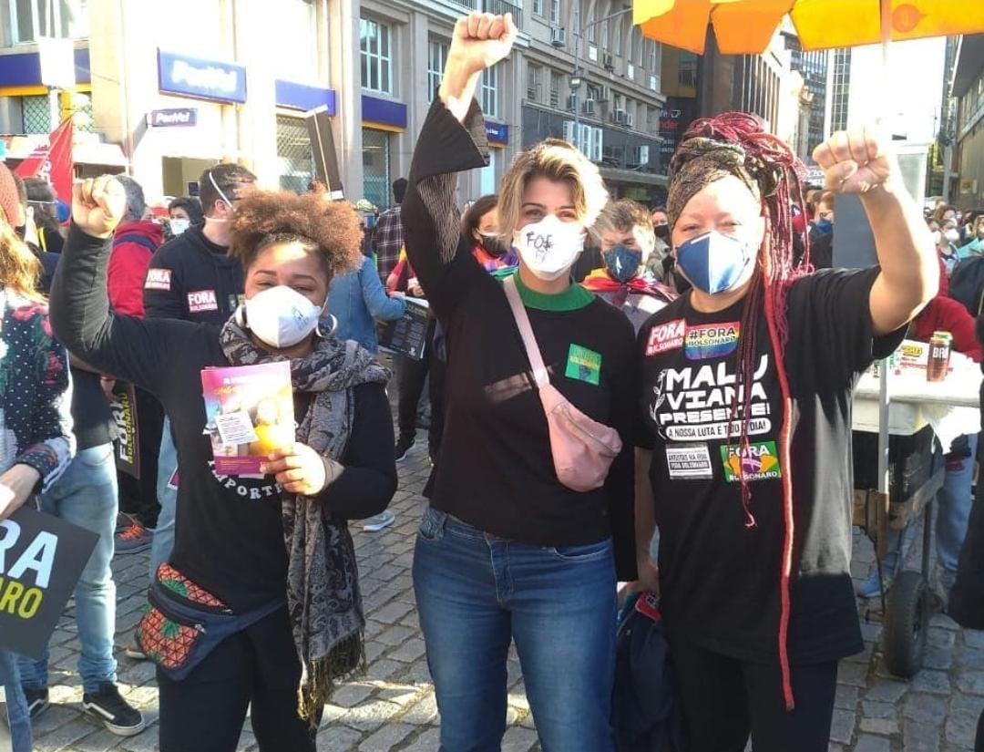 Câmara de Porto Alegre aprova moção de solidariedade a Manuela - PCdoB