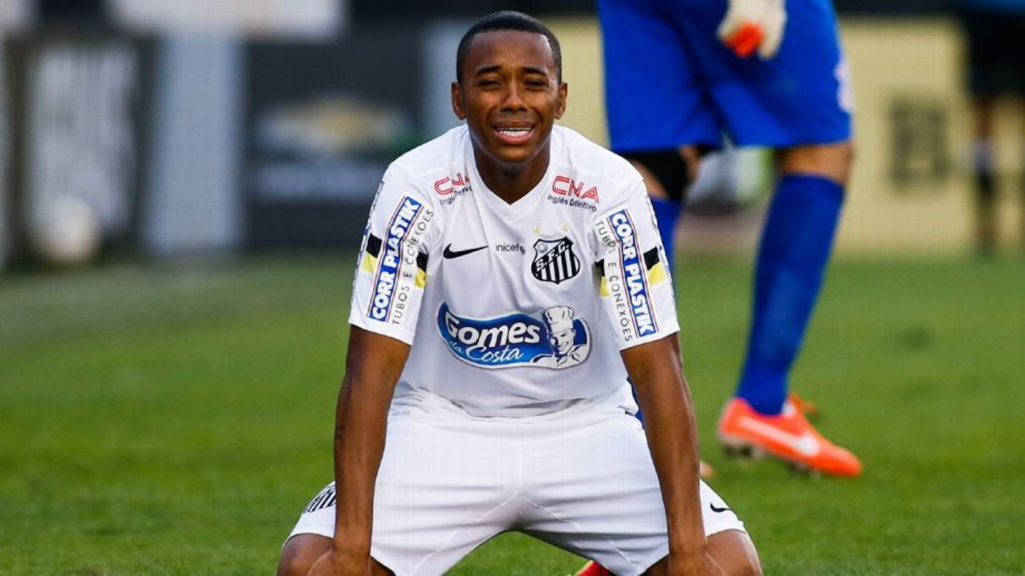 STJ convoca Robinho para discutir cumprimento de pena no Brasil